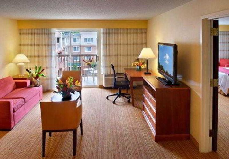 Courtyard By Marriott Basking Ridge New York | Holidays to New York ...